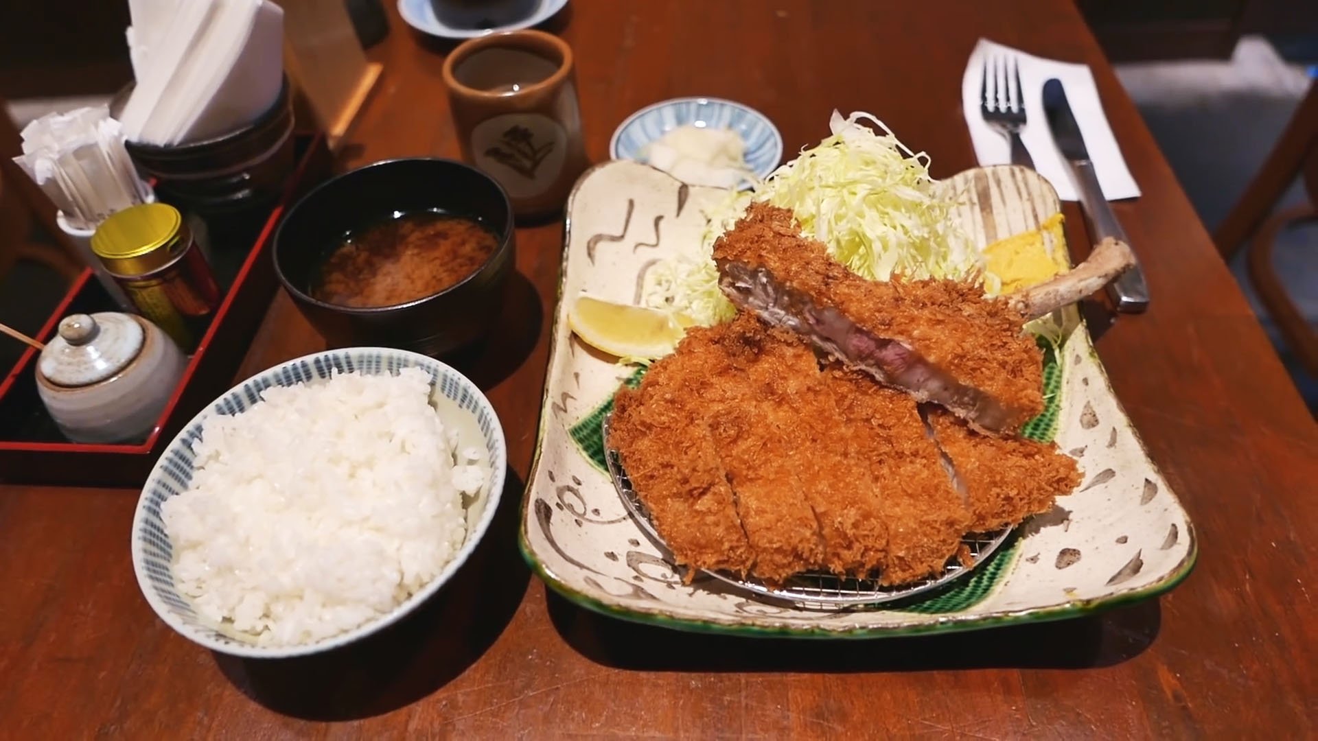 Жареная свиная отбивная