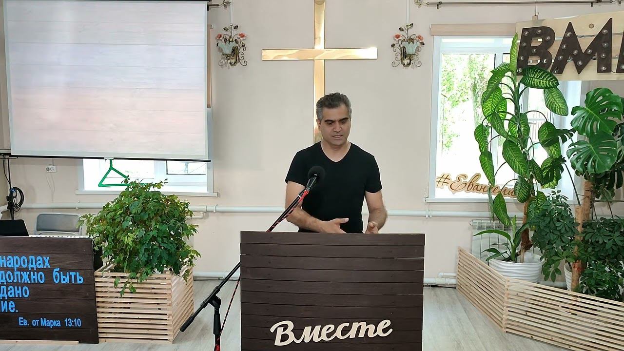 12.07.2023 Библейский час. Михаил Пронин - (Иоанна 10:22-42). Ленская Церковь Евангельских Христиан.