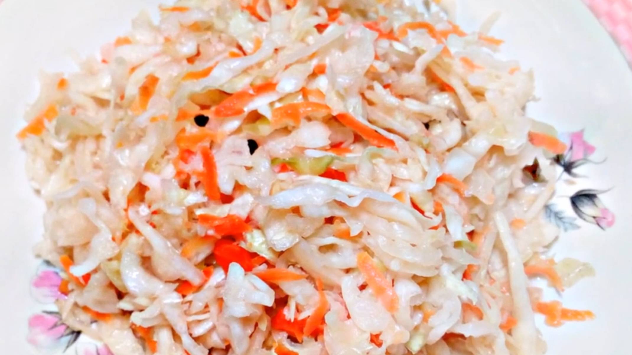 Квашеная капуста! Одни витамины! Вкусно и полезно!