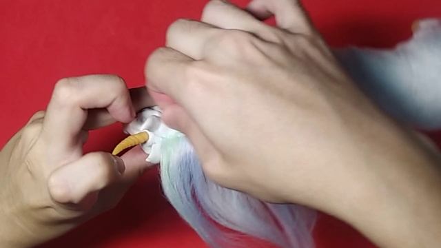 Как аккуратно вшить гриву