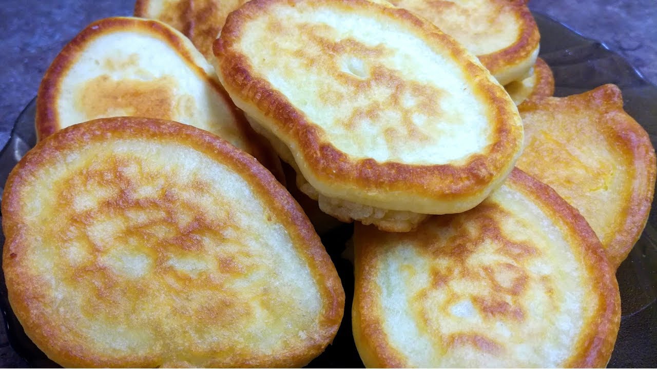 Оладьи на кефире пышные как пух? Проще не бывает. Самый лучший рецепт оладьев.