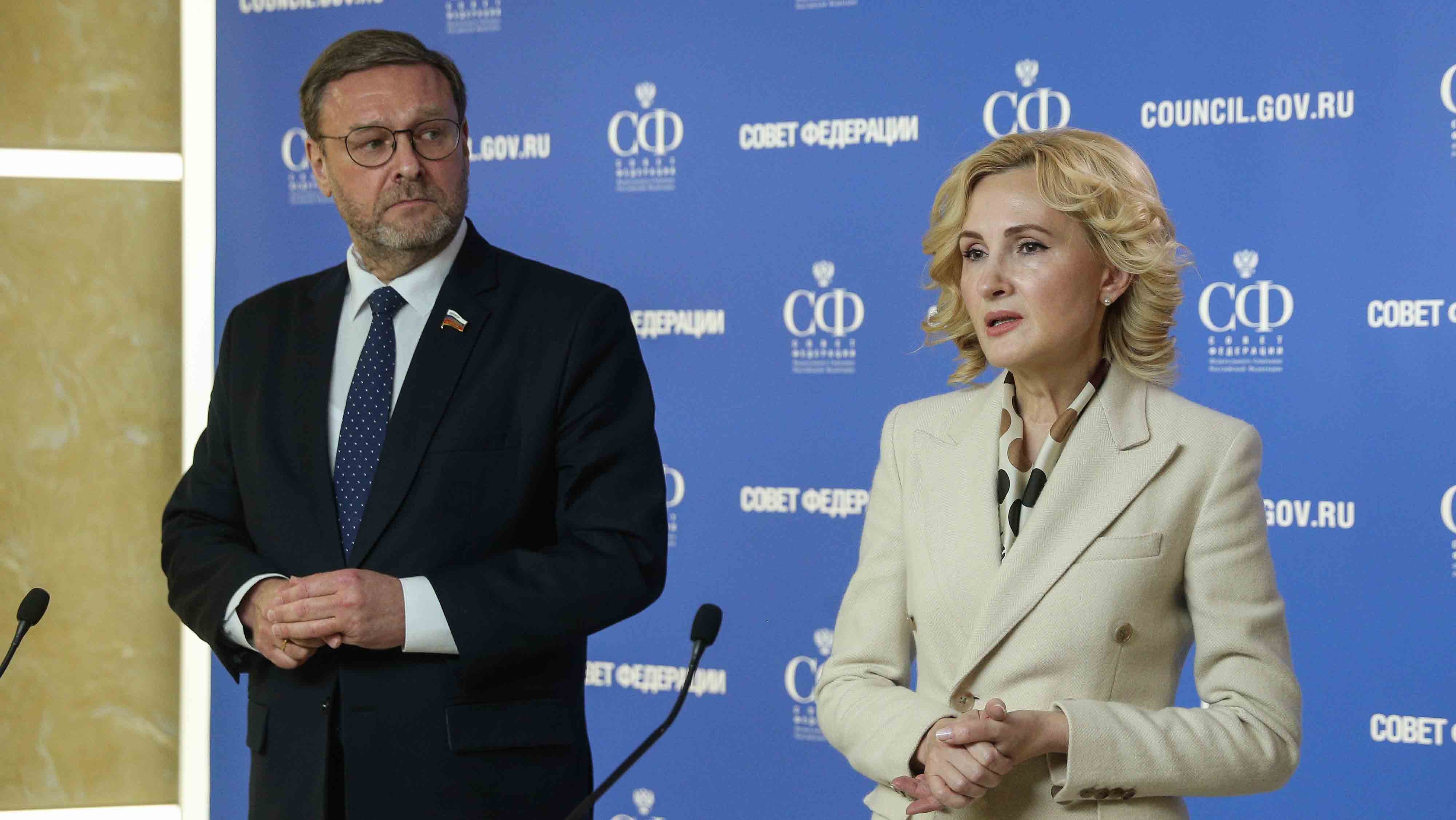 Пресс-подход по итогам заседания парламентской Комиссии