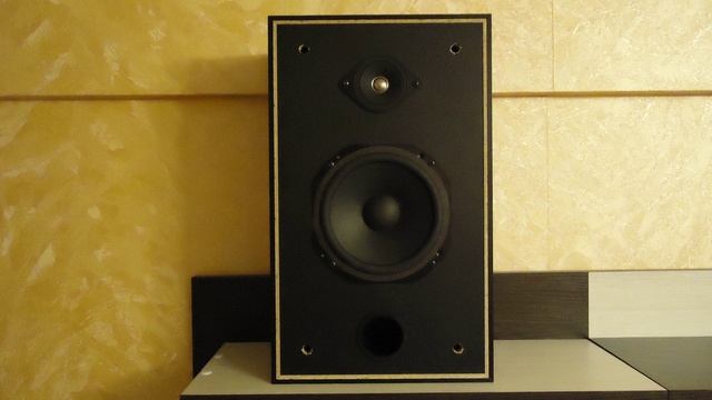 СИСТЕМА ГРОМКОГОВОРИТЕЛЕЙ Aiwa SX Z1300