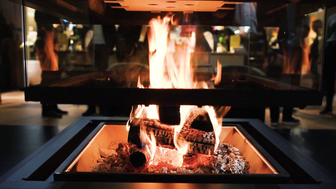 Пример горения 4х сторонней топки Premium QUATTRO от Spartherm