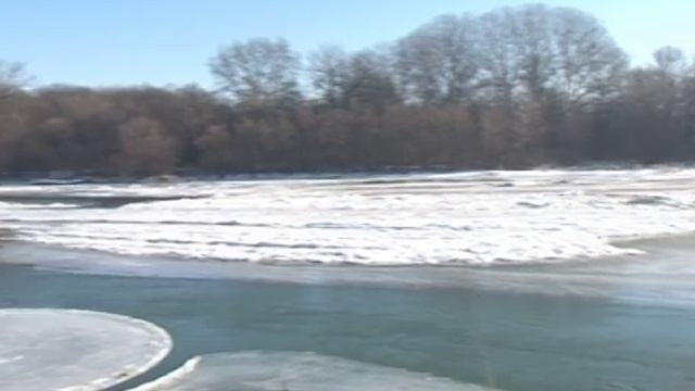 НЕПОЗНАННЫЕ  Круги на Льду (воде).