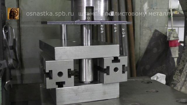 Запрессовка направляющих колонок