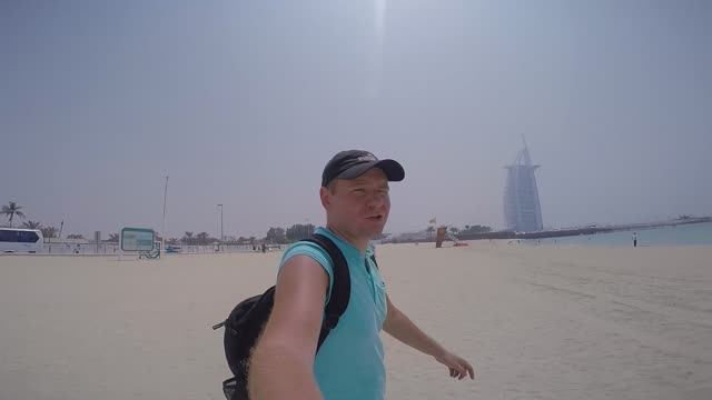 Бесплатный пляж Джумейра Паблик Бич Jumeirah Public Beach с видом на знаменитый отель VLOG 10