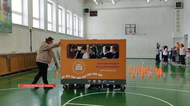 ЕНИСЕЙСКИЕ ШКОЛЬНИКИ НА ПРАКТИКЕ ИЗУЧАЮТ ПДД