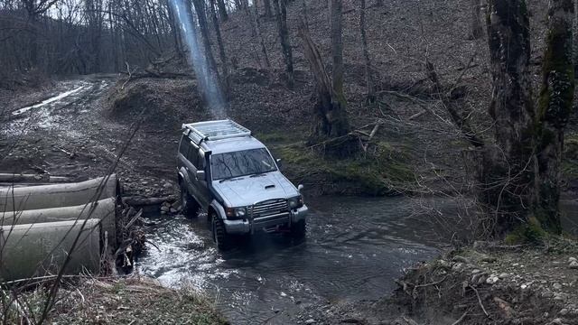 Встал на дыбы #shorts #offroad #pajero2