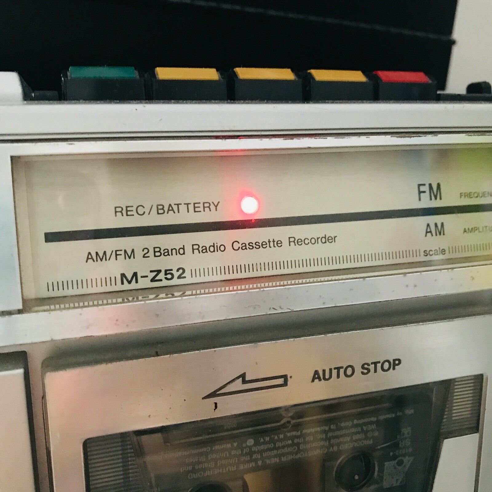 Sanyo M-Z52L 4 Band Radio Cassette Recorder-произведён на Тайване-июль 1981 год.