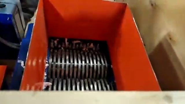 Дробилка шредер для бумаги ИШМ-220 мобильная бумага уничтожитель.mp4