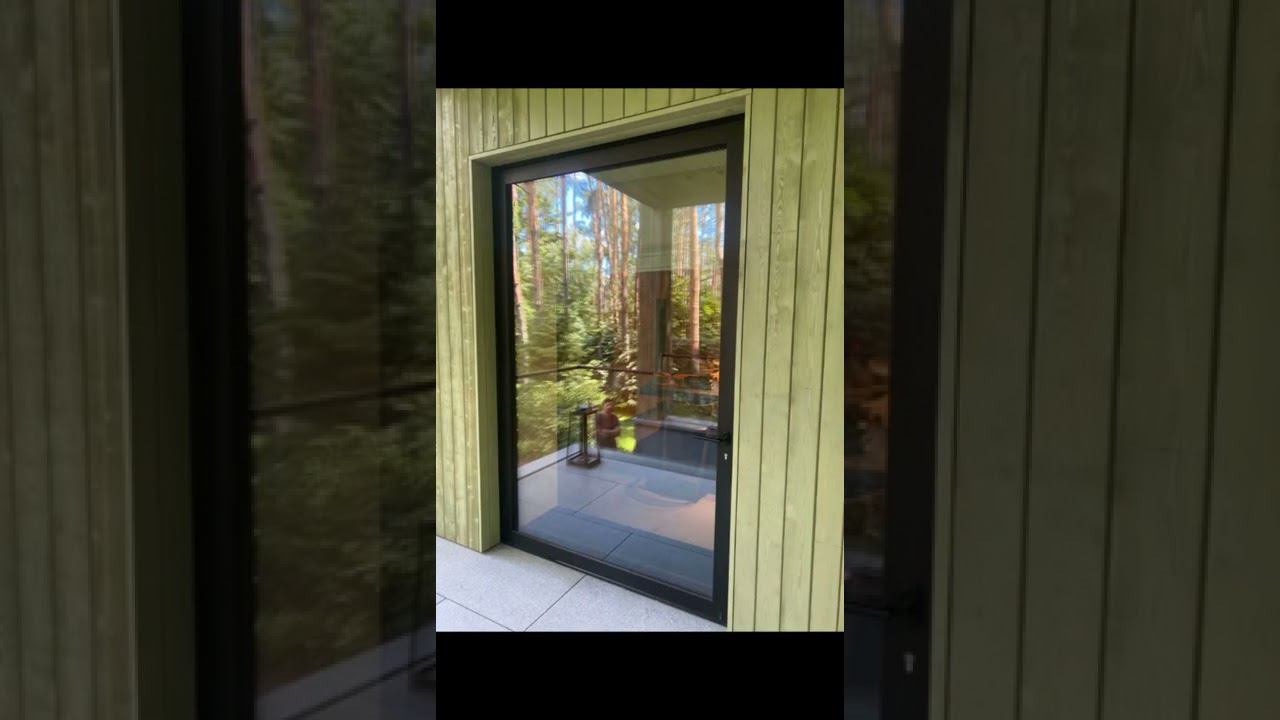 Дверь pivot из алюминиевого профиля