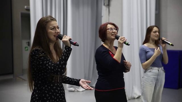 Образцовый детский вокальный ансамбль «Элегия» приглашает на день рождения