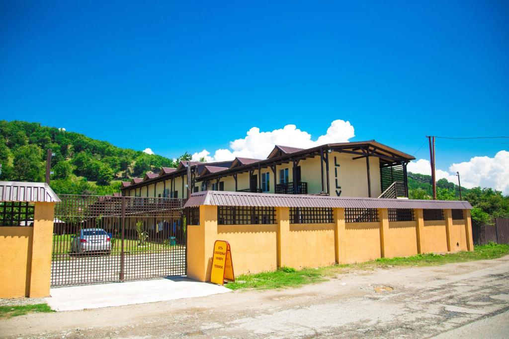 Жилье для отдыха в Пицунде снять недорого. Отдых Абхазия Пицунда Лдзаа. «LILLY» ГОСТЕВОЙ ДОМ