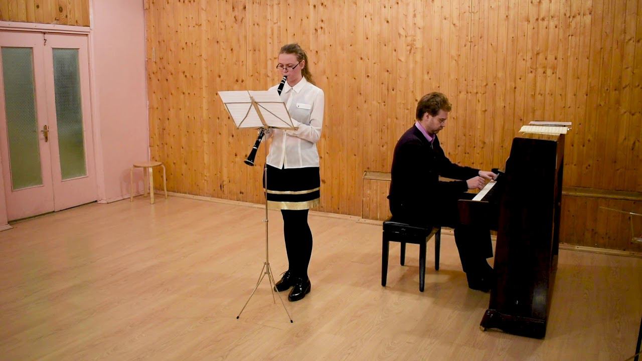 Индивидуальные выступления учеников вальдорфской школы "Семейный лад" 18 декабря 2019г.