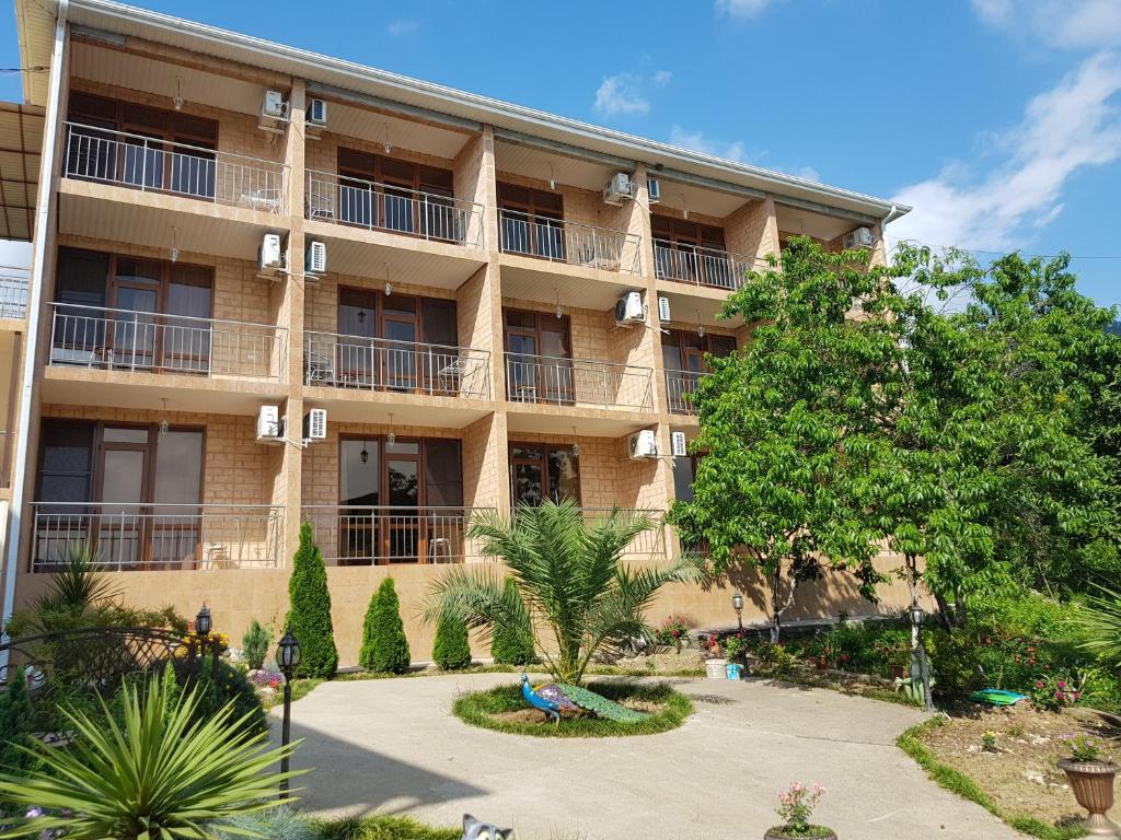 Отели в Цандрипше с питанием. Отдых в Цандрипше недалеко от моря. «Золотой огонёк» ГОСТЕВОЙ ДОМ