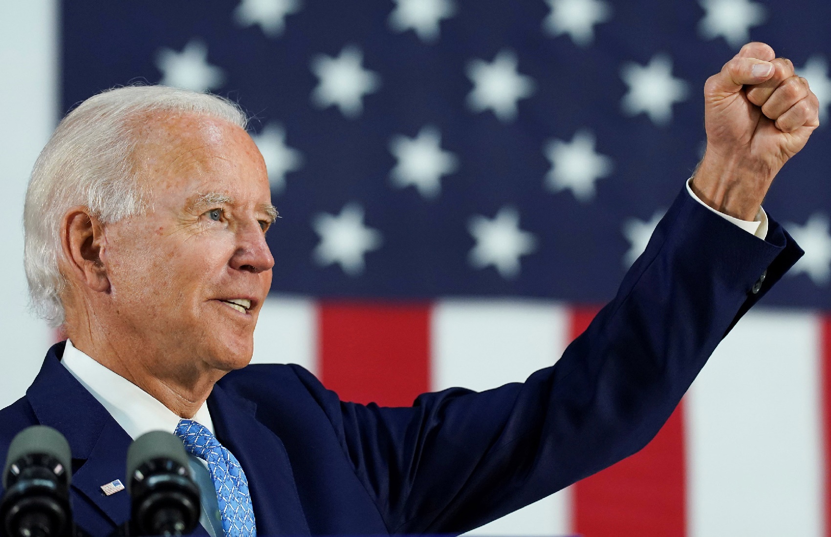 Михаил Ножкин. «Америка» (2002). Поёт Ярослав Годованый