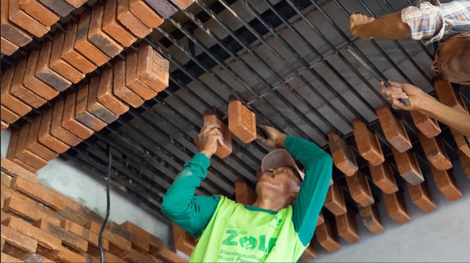 Удивительные строительные инструменты и оборудование или чрезвычайно изобретательные строители