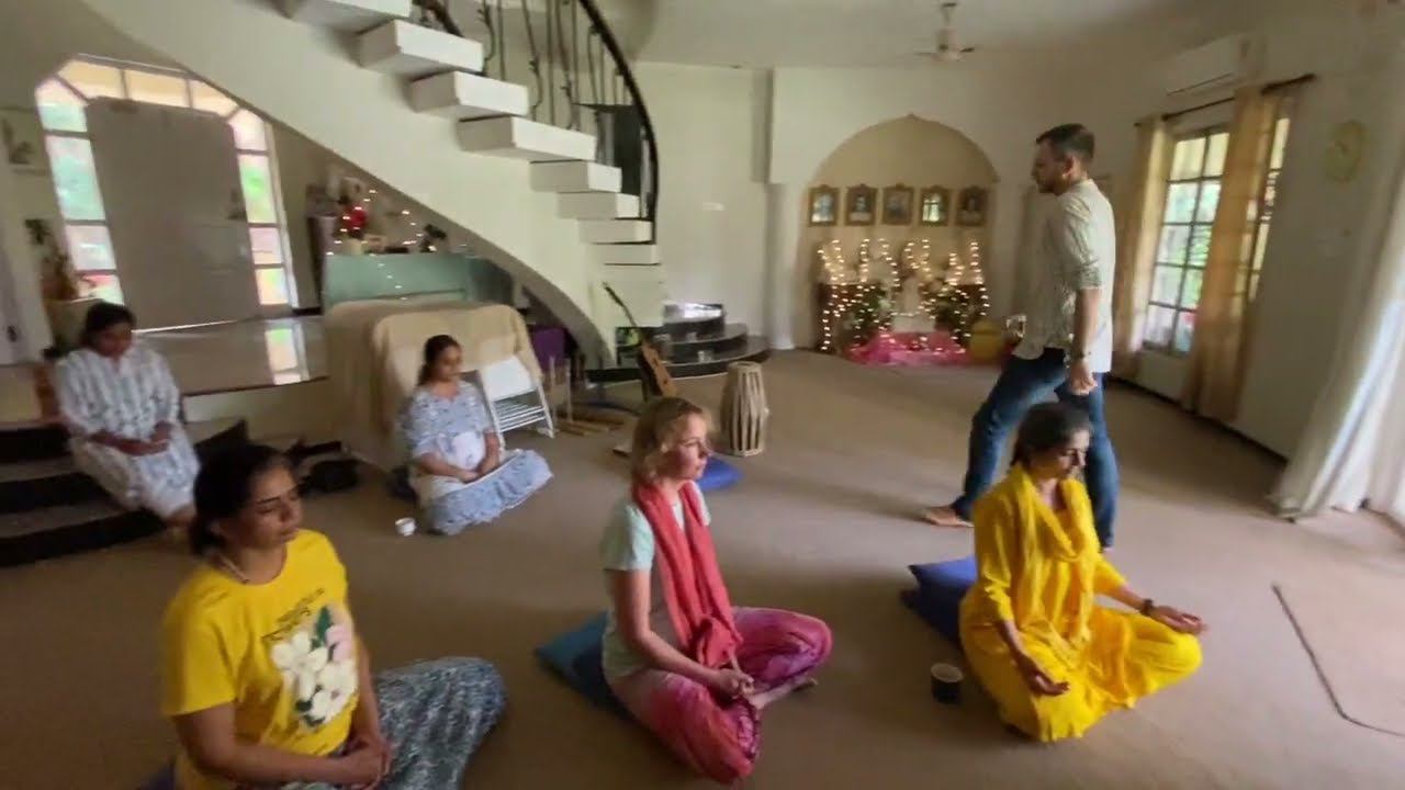 "Ананда  Мумбай". Часть 2. Ашрам внутри и снаружи