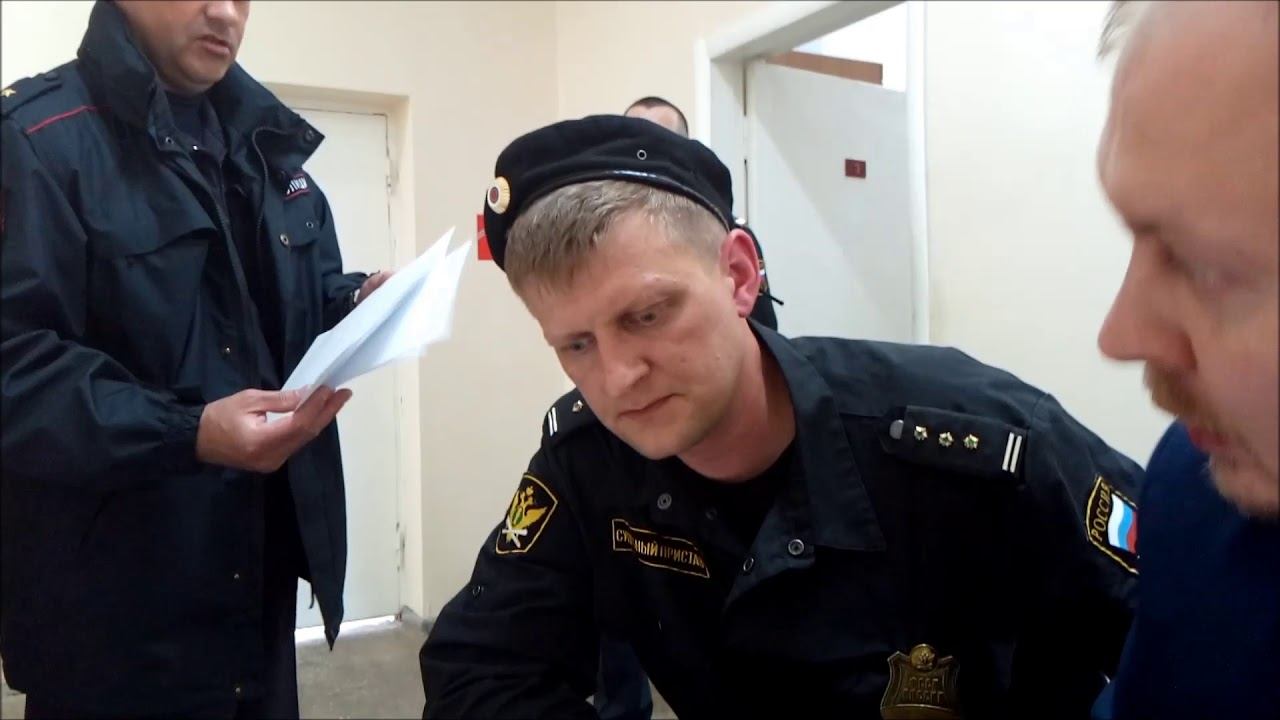 Мировой судья Вычегжанин Р В  убежал из зала суда ч  5 объяснение полиции и приставу юрист Вадим Вид