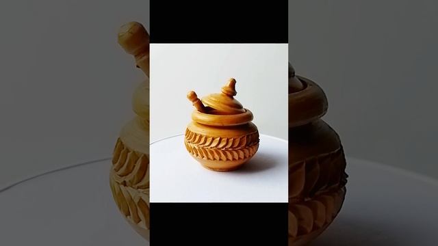 солонка с простыми листочками