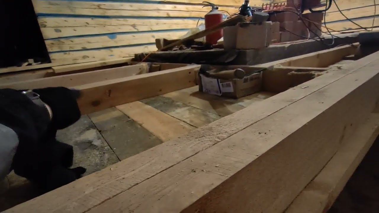 Делаем дешевый черновой пол из некондиционных досок