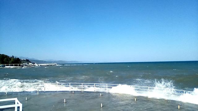 Алушта. Центральный пляж. Ротонда. Шторм. 24.05.24