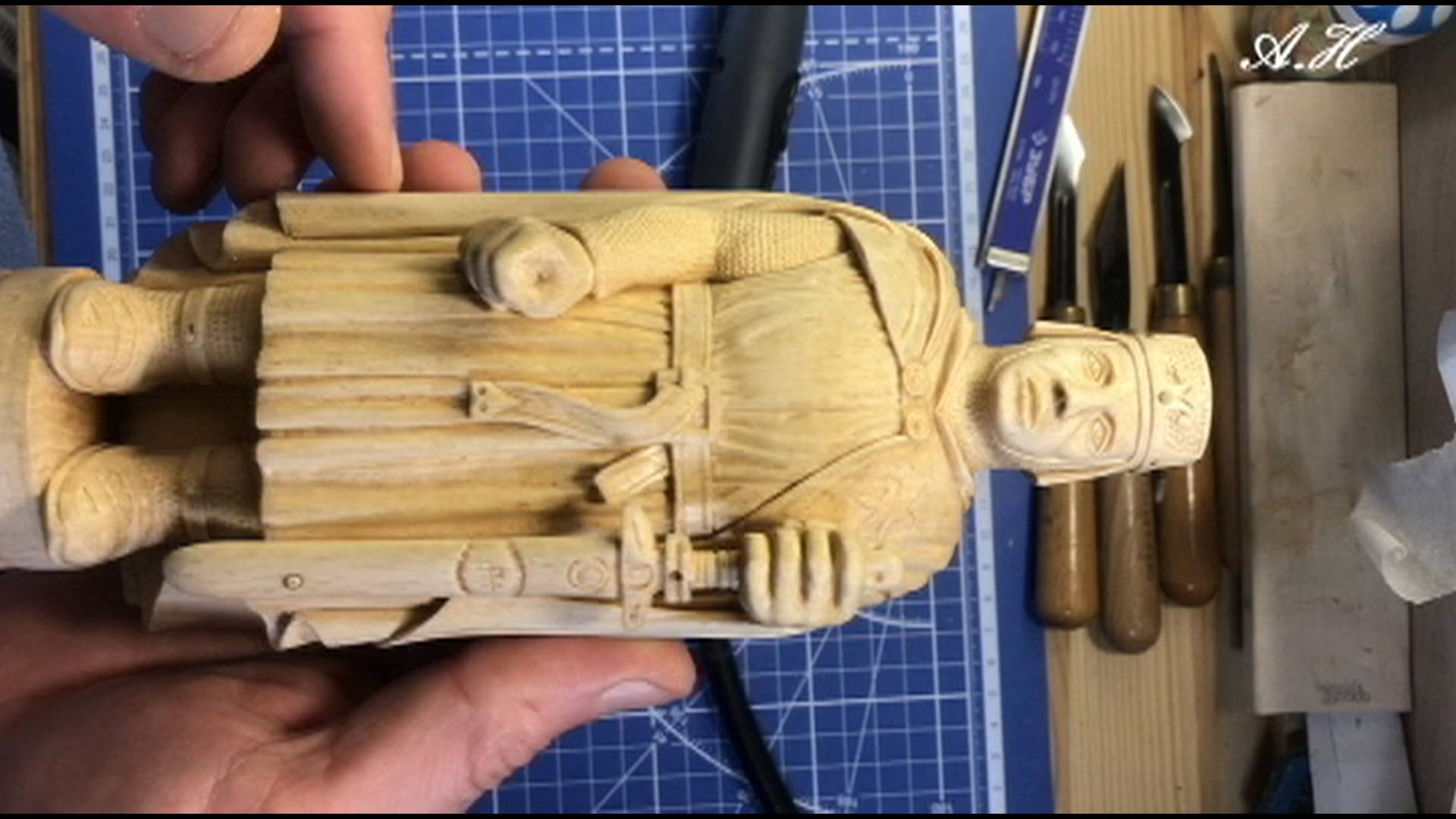 Резьба и окончательная детализация шахматного короля 3 часть chess king 3 part