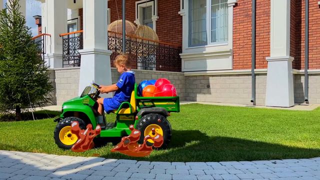 Сеня и Ники - 100 Загадочных кнопок в коробке