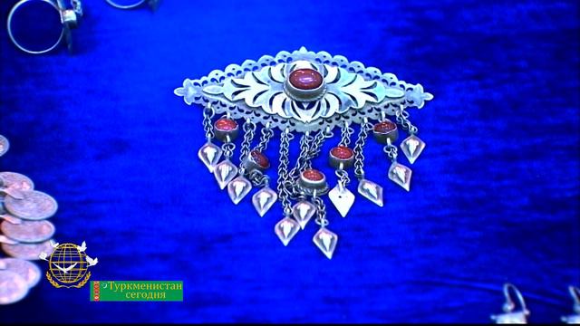 Национальные украшения туркмен
