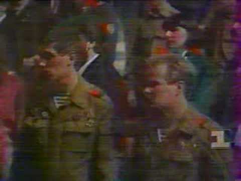 Алексей Кружалин. "Застыли в ряд у мраморной плиты"