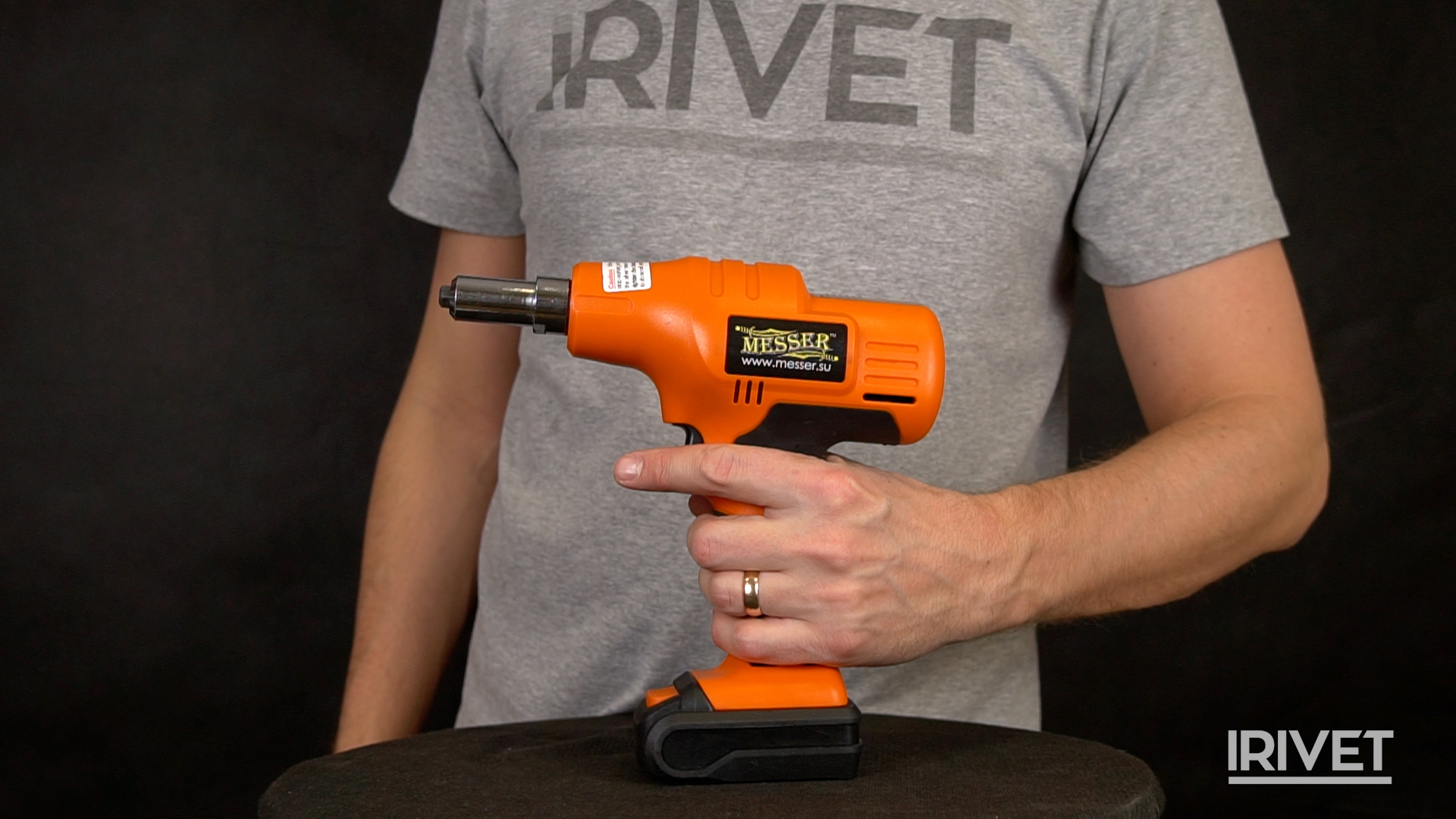 MESSER W4560 - аккумуляторный заклёпочник для установки вытяжных заклёпок Ø 2.4 - 5.0 mm