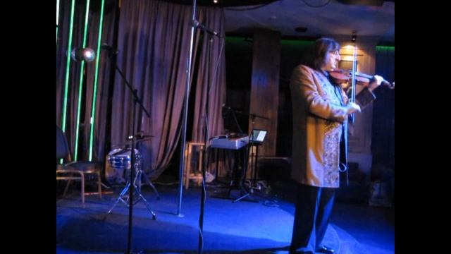 Скрипач-виртуоз Вардан Маркос на юбилейном концерте Гагика Акопяна