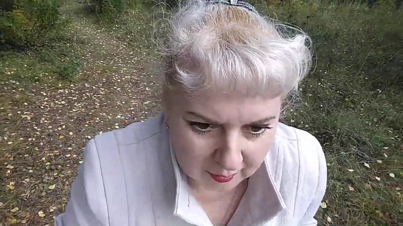 Иду к висячем мосту, через бывшее место 9 школы.