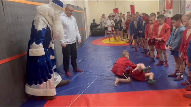 С новым 2024 годом! От СПК Ратник