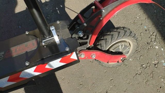 Штатная подвеска электросамоката, почему ее стоит менять..mp4