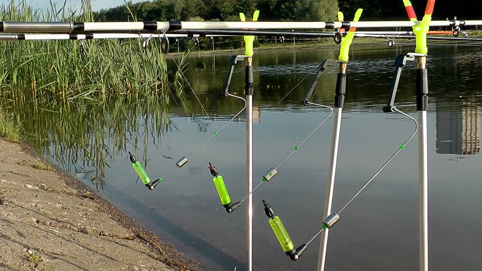 Простой сигнализатор поклёвки для донки.