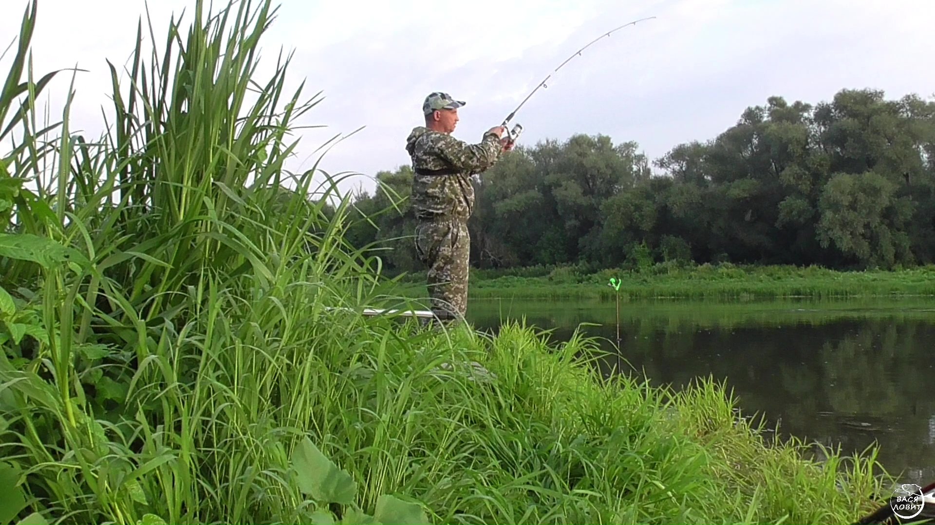 КАРАСЬ НА ПРУЖИНЫ. р.ДОН. ДАВНО ТАК НЕ КЛЕВАЛО. ДАЖЕ ЩУКА НЕ УСТОЯЛА...