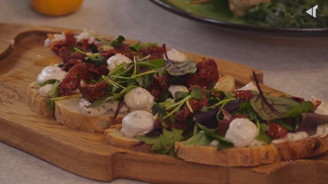 ДОМАШНИЙ НОВОГОДНИЙ СТОЛ, ОТ ШЕФ-ПОВАРА «ПОЛЯРНОЙ ЗВЕЗДЫ». Автор и ведущий Антон Зайцев