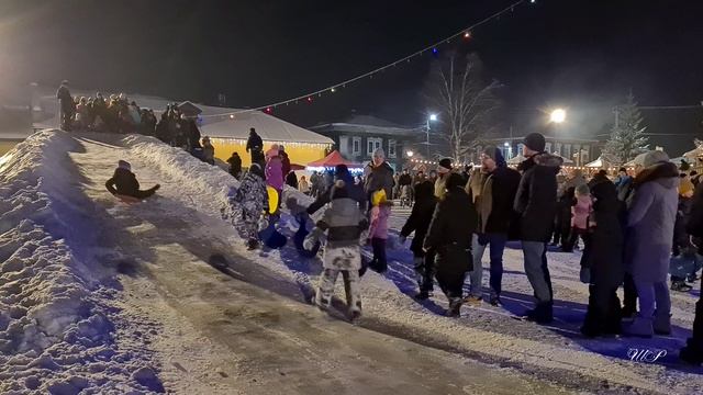 городская ЕЛКА (Енисейск 2023 г)