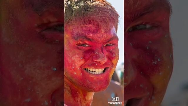 Яркие позитивные кадры в репартажной съемке...