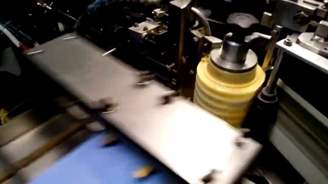 131/АВТОМАТИЧЕСКИЙ ЭТИКЕТИРОВОЧНЫЙ АВТОМАТ ДЛЯ БУМАЖНЫХ ЭТИКЕТОК  ПрактикМ_