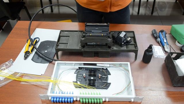 Ролик разварки оптоволокна