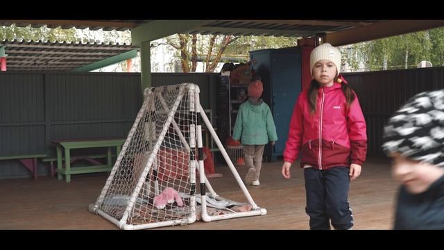 ПРОГУЛКА-2 из фильма Жизнь в 11 дет.садике.mp4