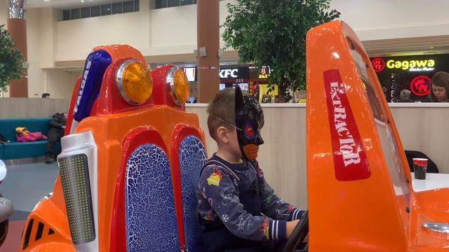 Ещё ратмир на машинке