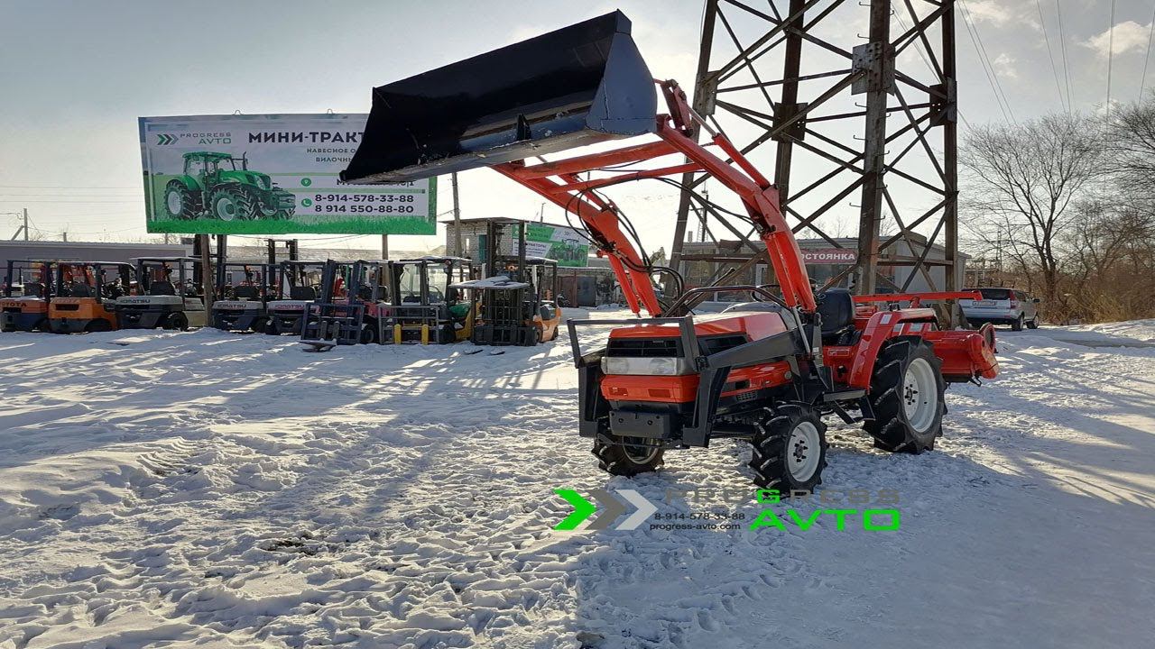 Уборка снега трактором с фронтальной установкой / обзор KUBOTA GL21 с погрузчиком 8-914-555-20-30