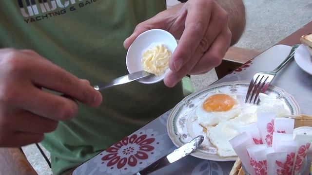 Завтрак и Конопляные Деревья