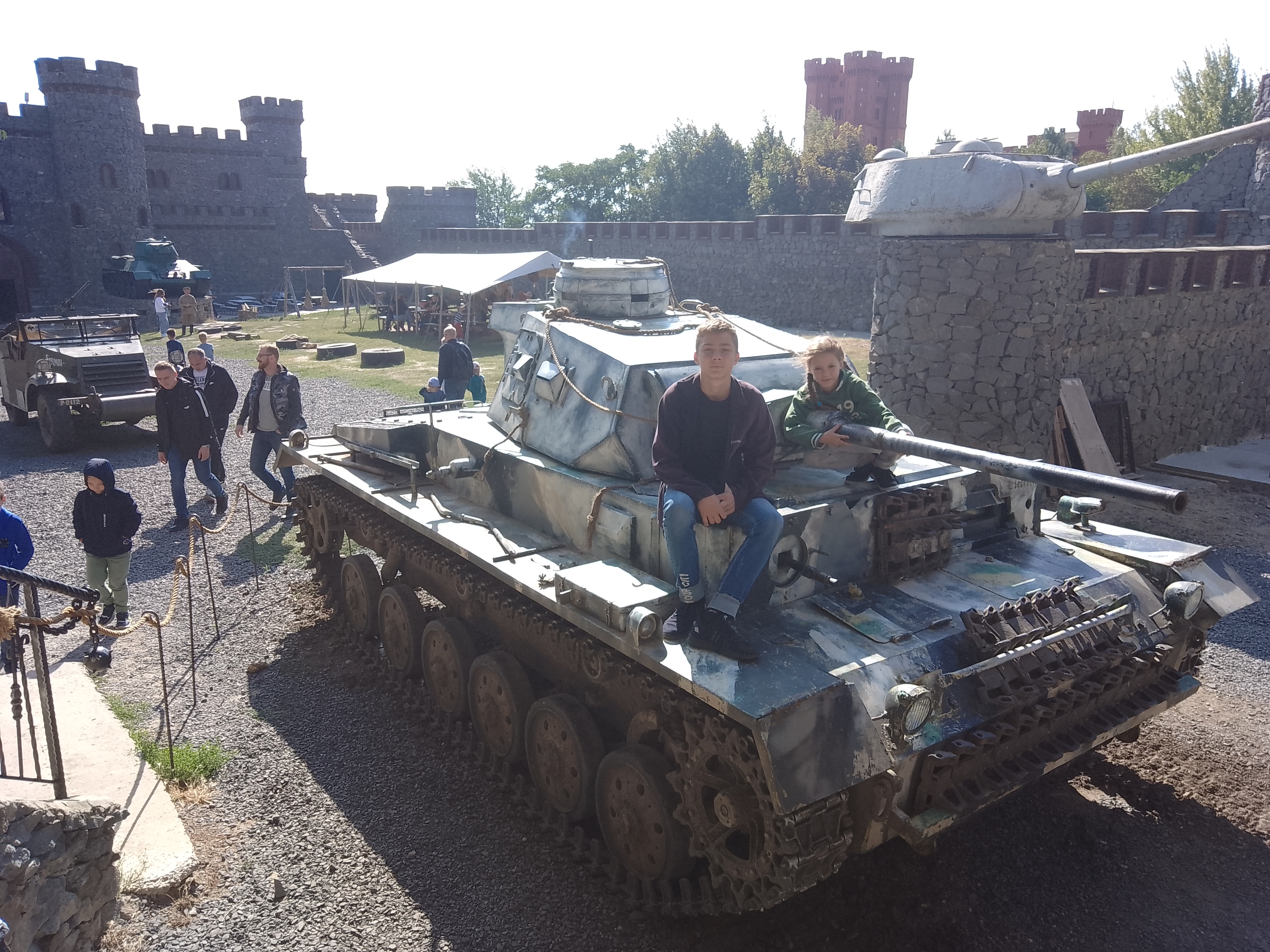 Катаемся на трофейном немецком танке Т-3 (PzKpfw III)