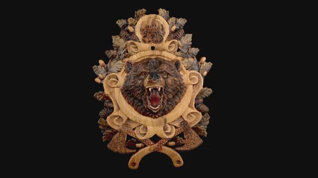 Панно резное Медведь с топорами из дерева №2