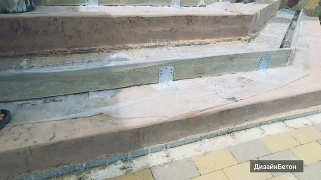 Отделка ступеней печатным бетоном, рабочий процесс